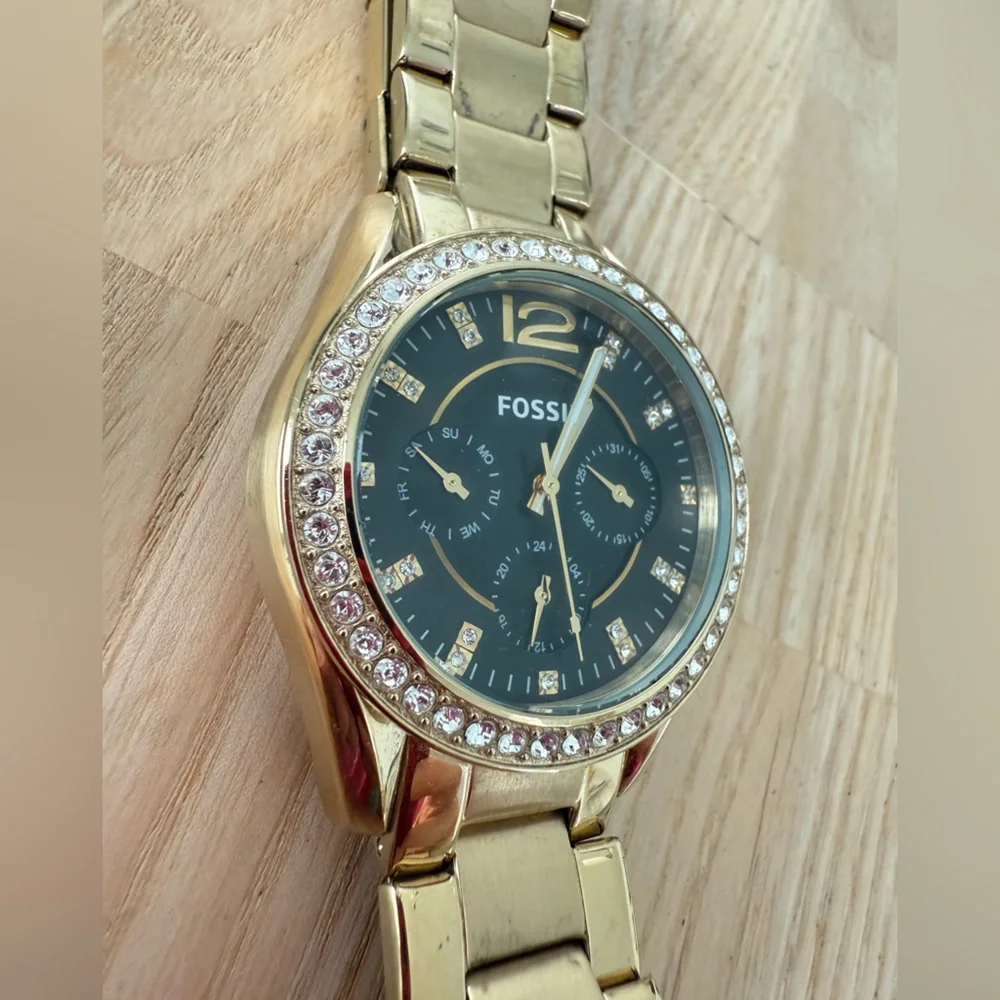 Fossil | Accessories | Fossil Ladies Black Dial Gold Tone Watch New ...